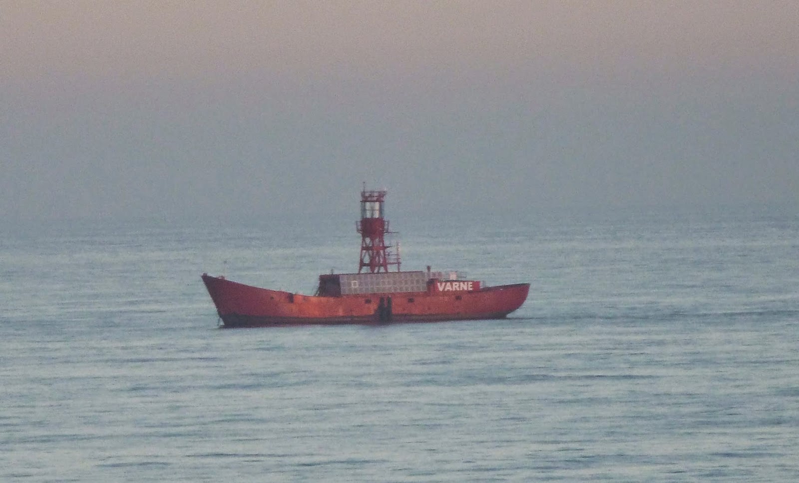 HAYNES WORLD: VARNE Lightvessel 16th May 2014