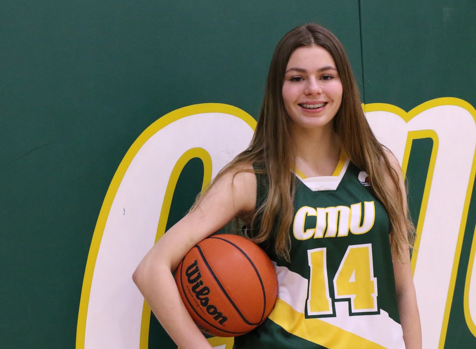 Morden Collegiate's Madison Wood Commits to CMU Women's Basketball for ...