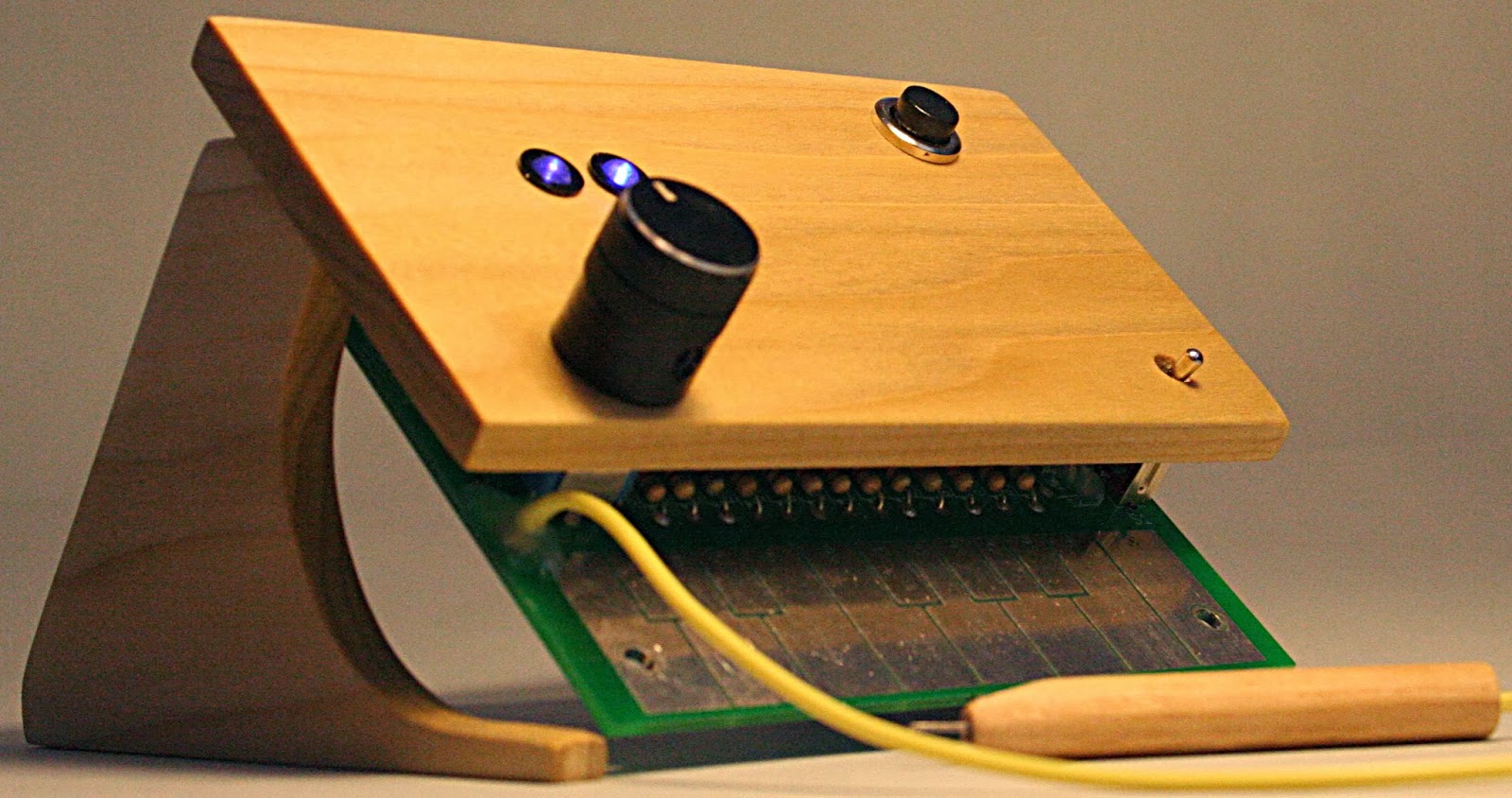 MATRIXSYNTH: The Stylo-looper