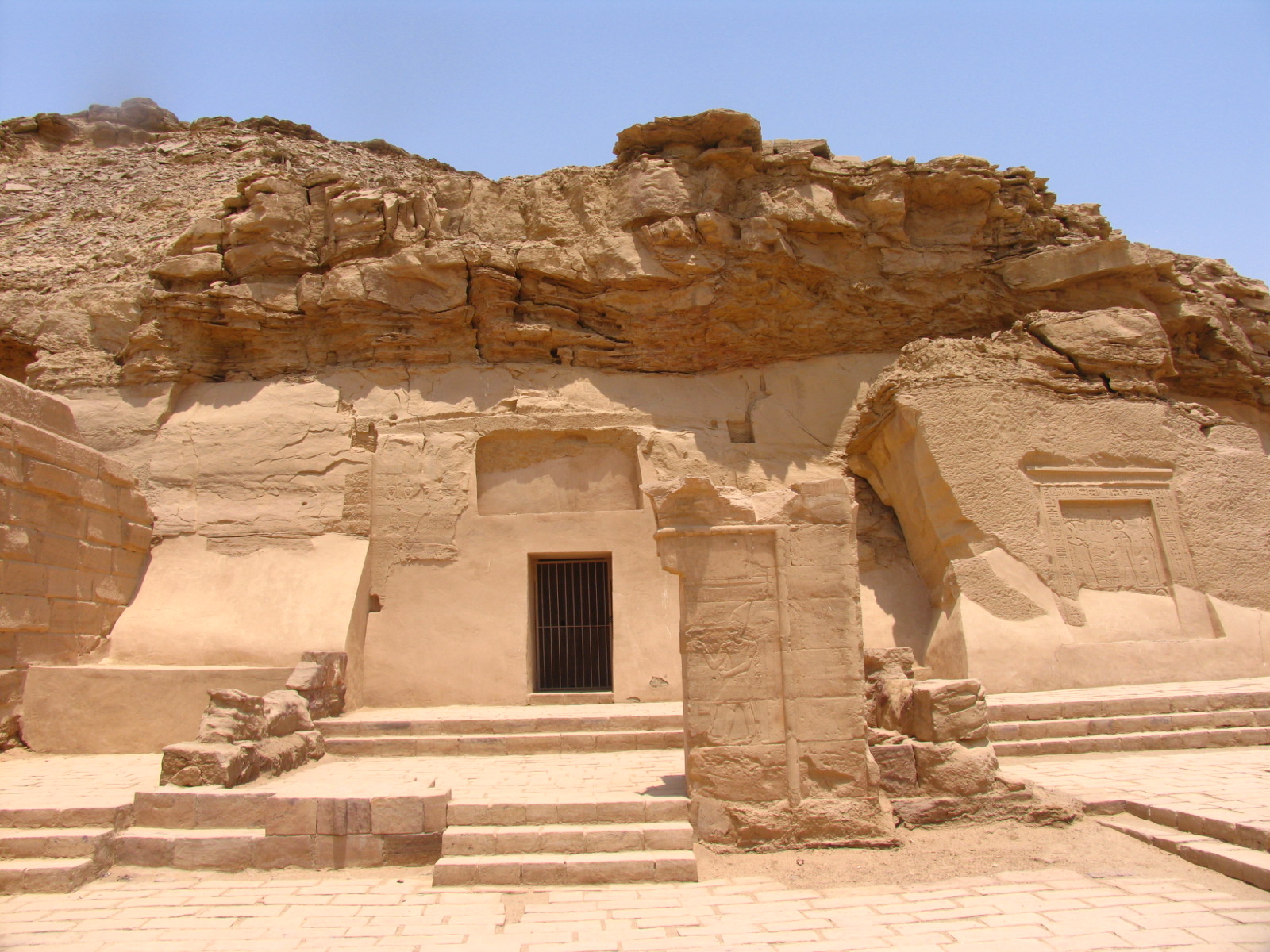 TRAS LA MIRADA DE ISADORA: En los dominios de la diosa Nejet; II