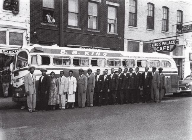 Tales from the tour bus, country music (singer, best, musician ...