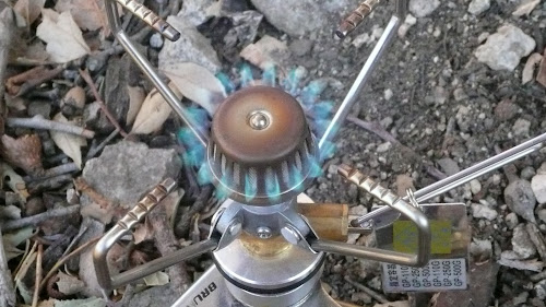 Preheat tube run up centre of burner column ? - Backpacking Light
