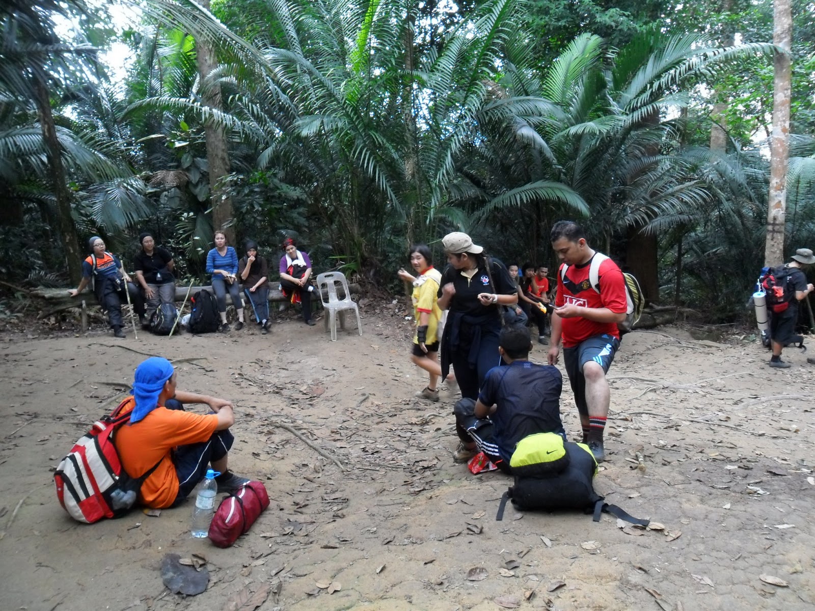 KEMBARA ALAM AADK: Pendakian Gunung Putih, Cheras, Selangor