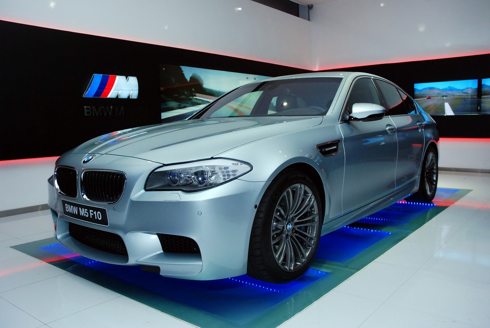 BMW y Autogermánica AG lanzan al mercado el nuevo BMW M5