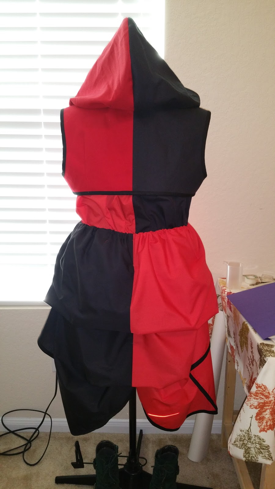 Danielle Sews: Simplicity 1091 - Harley Quinn Shrug