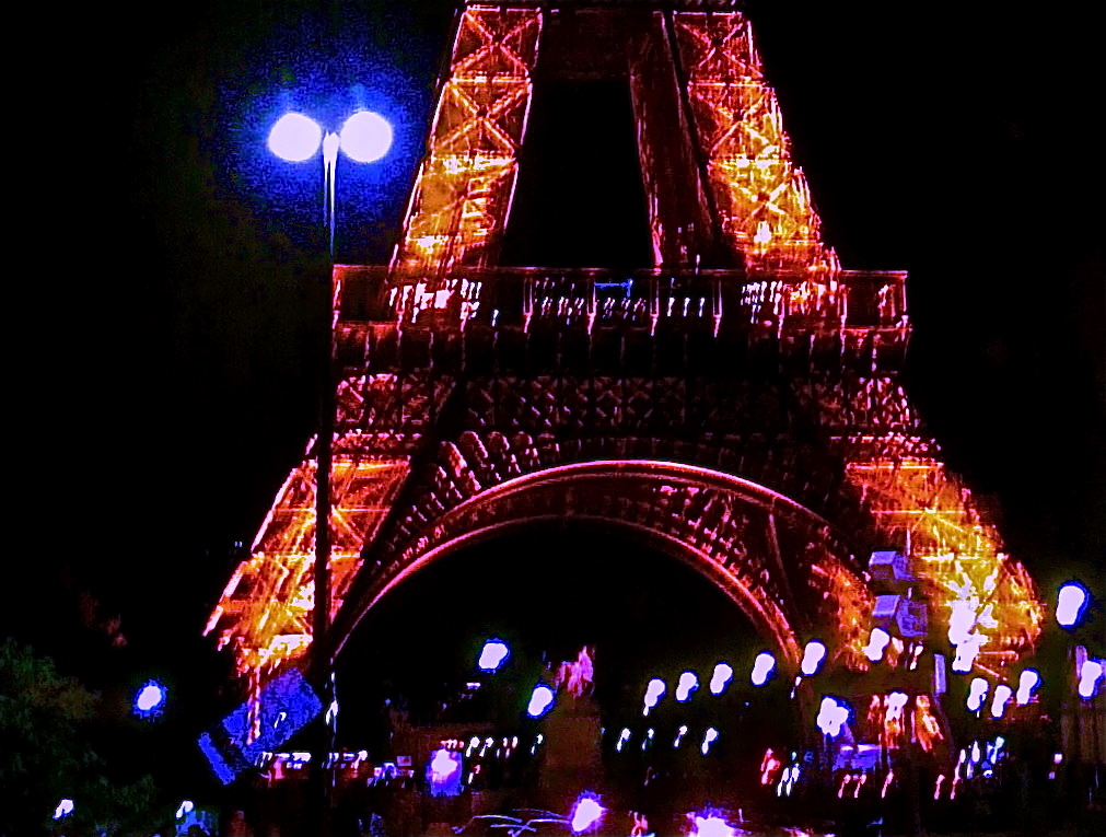 Just looking, thanks ...: Paris Night Magic: #5 Sparkling!