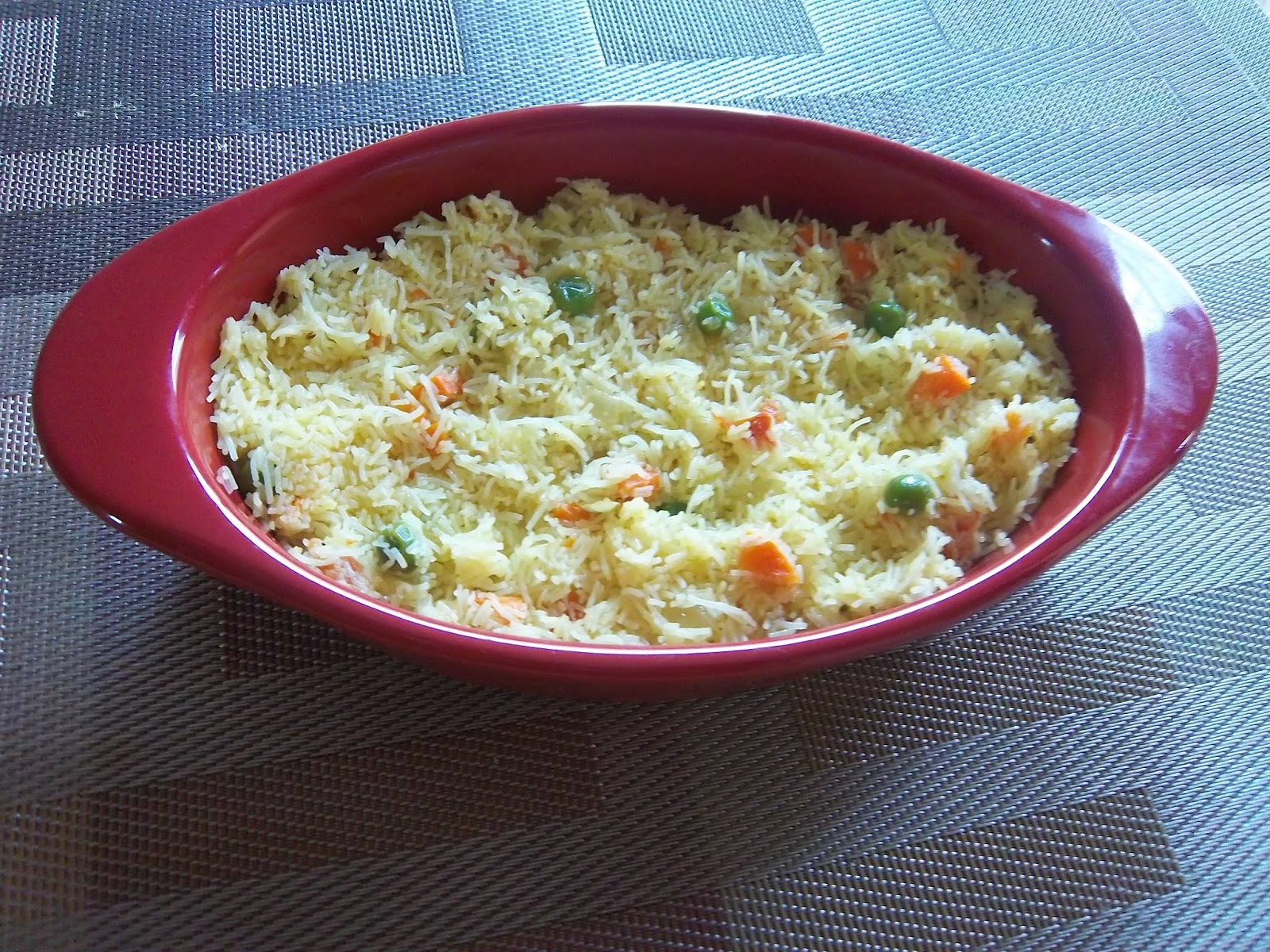 Ponni's Kitchen: Vegetable Sevai