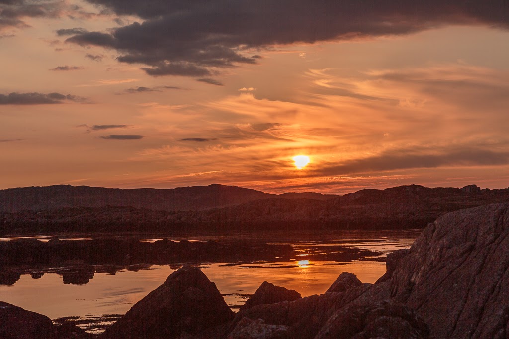 Sea kayaking with seakayakphoto.com: Sunset at Fidden: episode two.