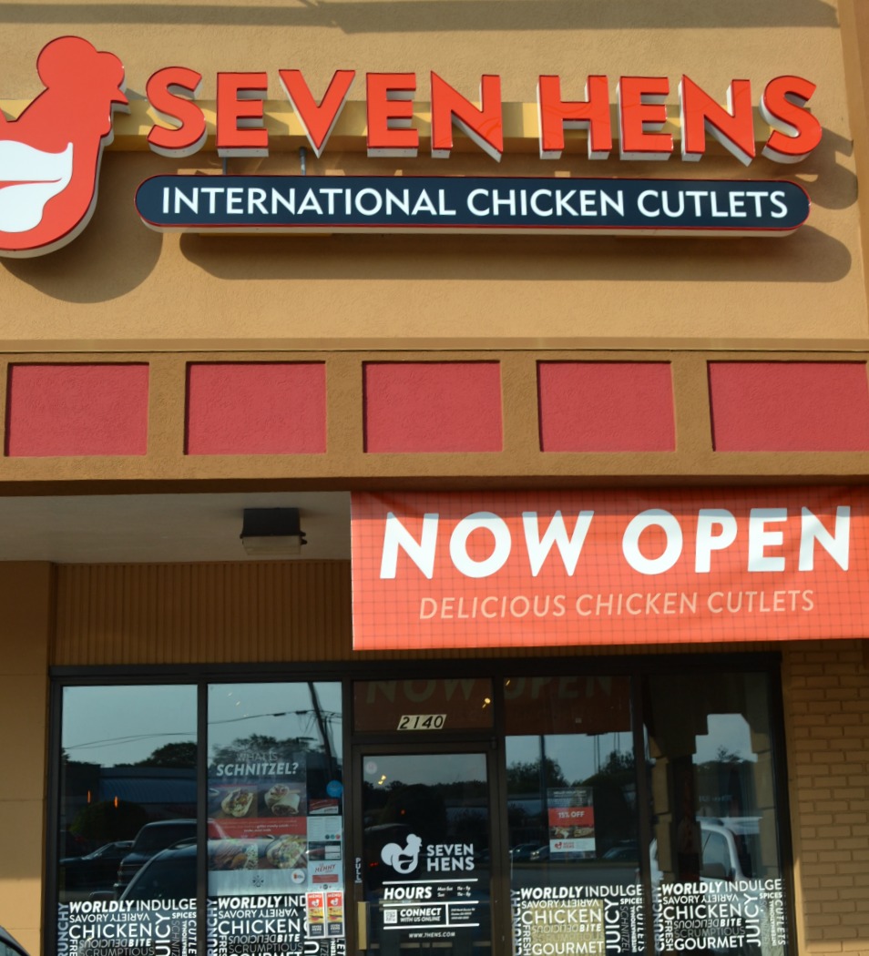A Cook and Her Books: Give schnitzel a try at Seven Hens in Decatur