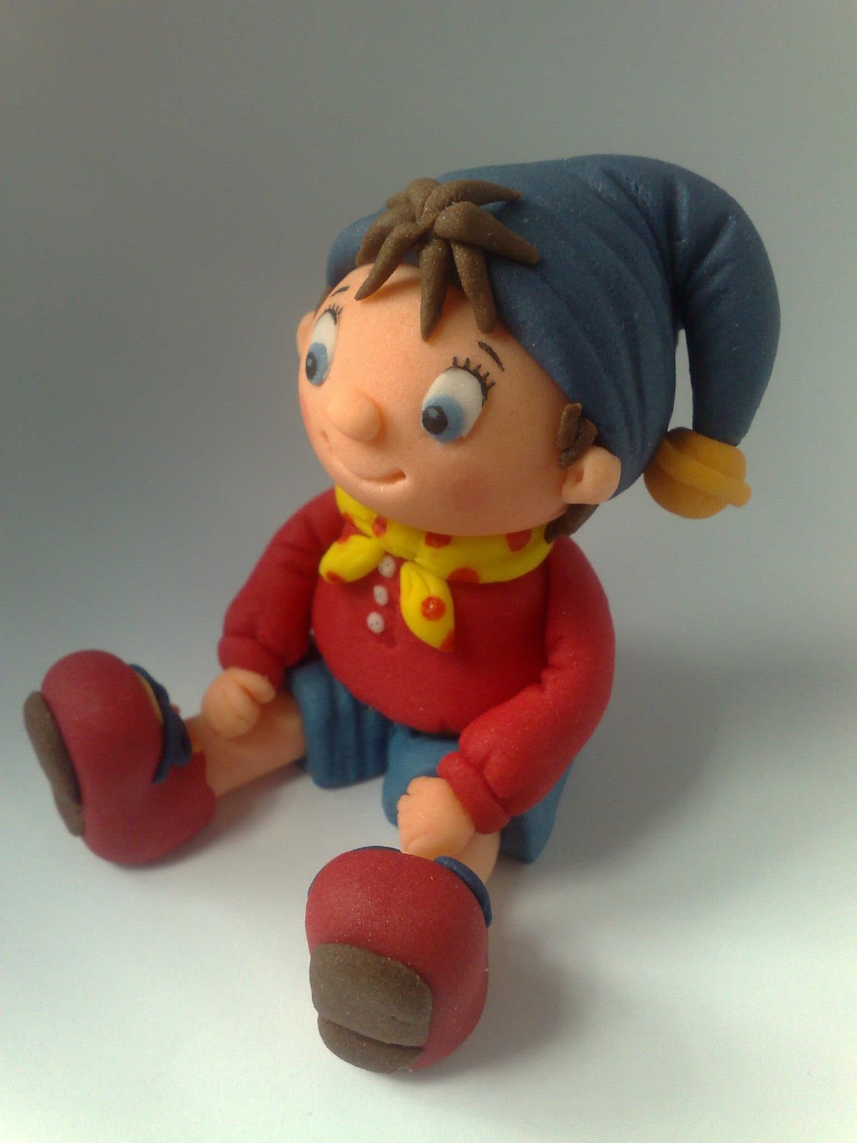 Studio "FONDANT DESIGN ANA" - Figurice za torte (fondant figures): Nodi ...