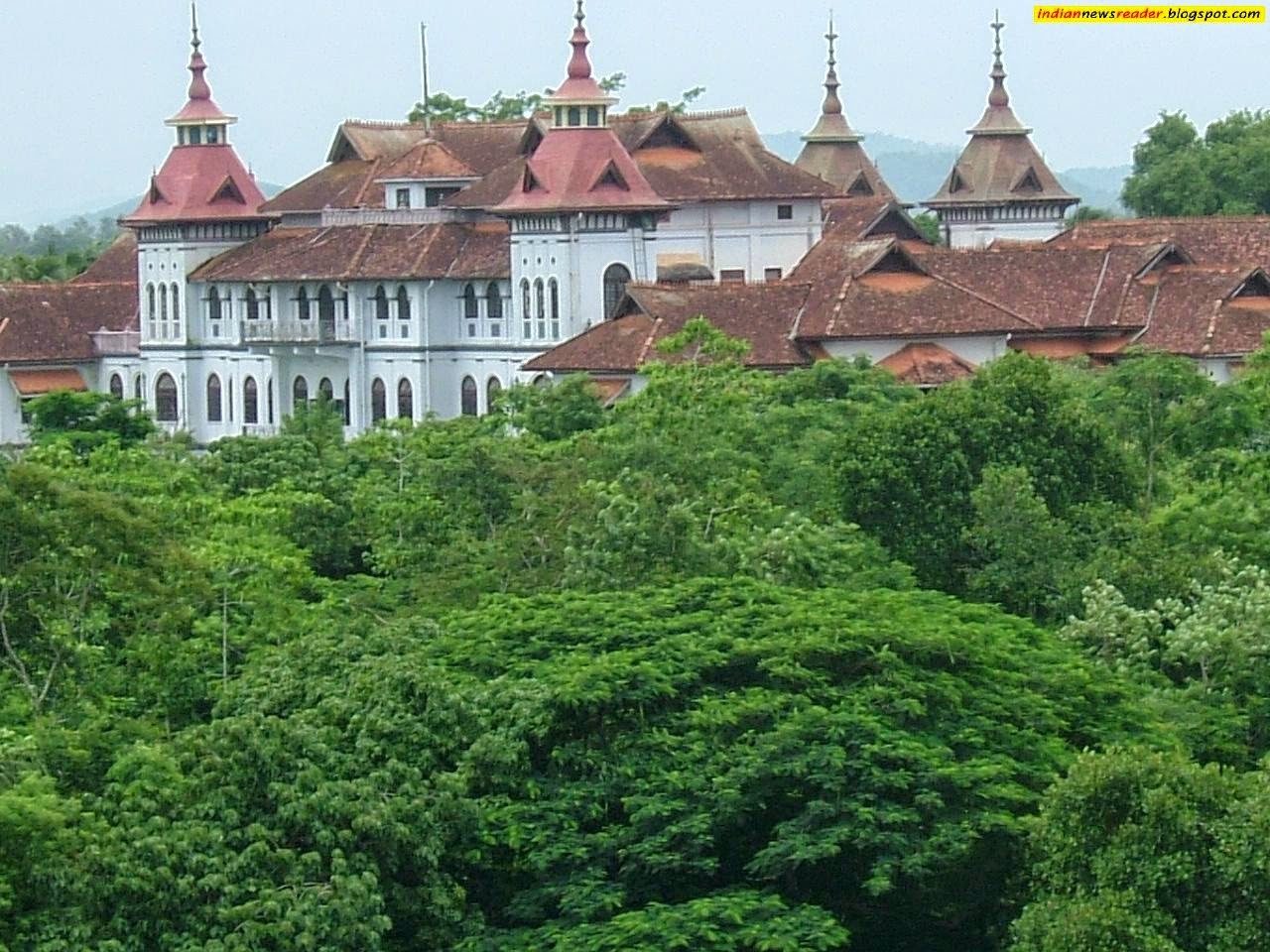 Kerala Tourism: Kowdiar Palace and Museum of Trivandrum Kerala