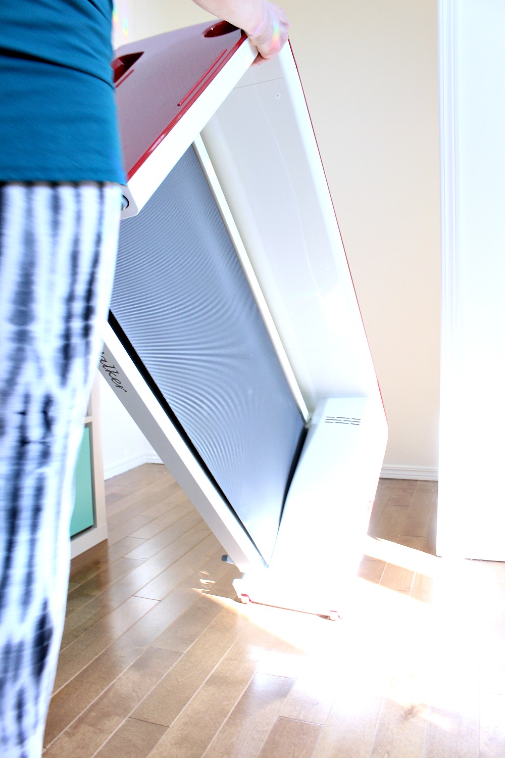 Sleek, Modern + Compact Treadmill | SpaceWalker Review | Dans le Lakehouse