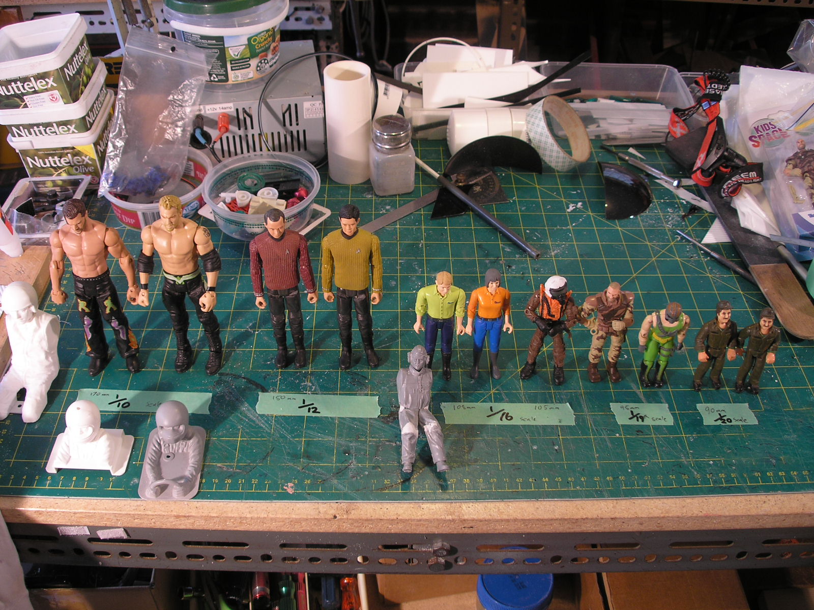 RC Sci Fi: Driver/Pilot figures for RC Sci Fi