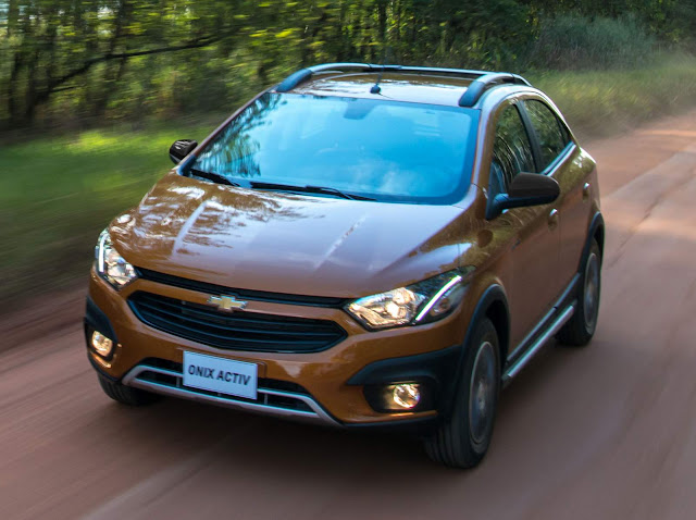 Chevrolet Onix Activ 2017: vídeo, preço, consumo e detalhes