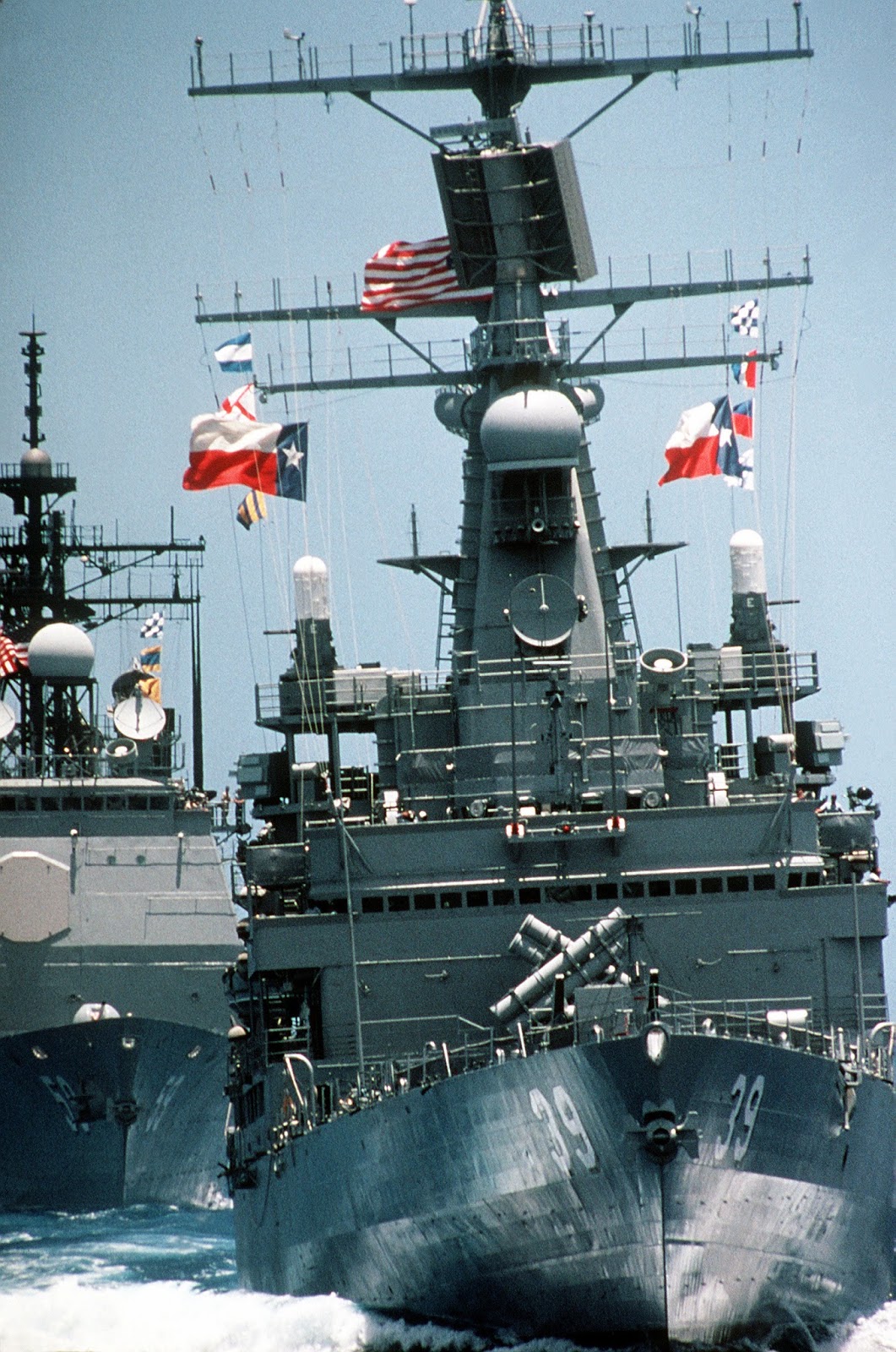 Naval Analyses: WARSHIPS OF THE PAST: Virginia class nuclear-powered ...