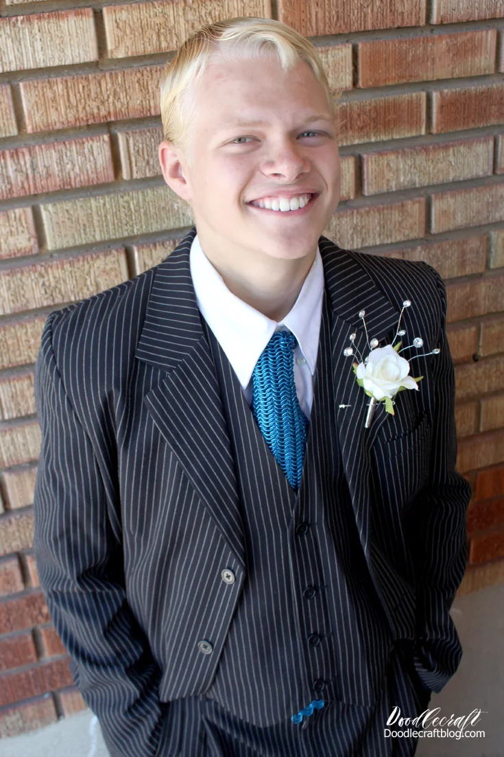 Make a Boutineer or Corsage!