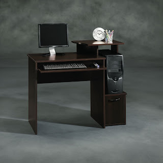Student Desk: Mainstays Student Desk