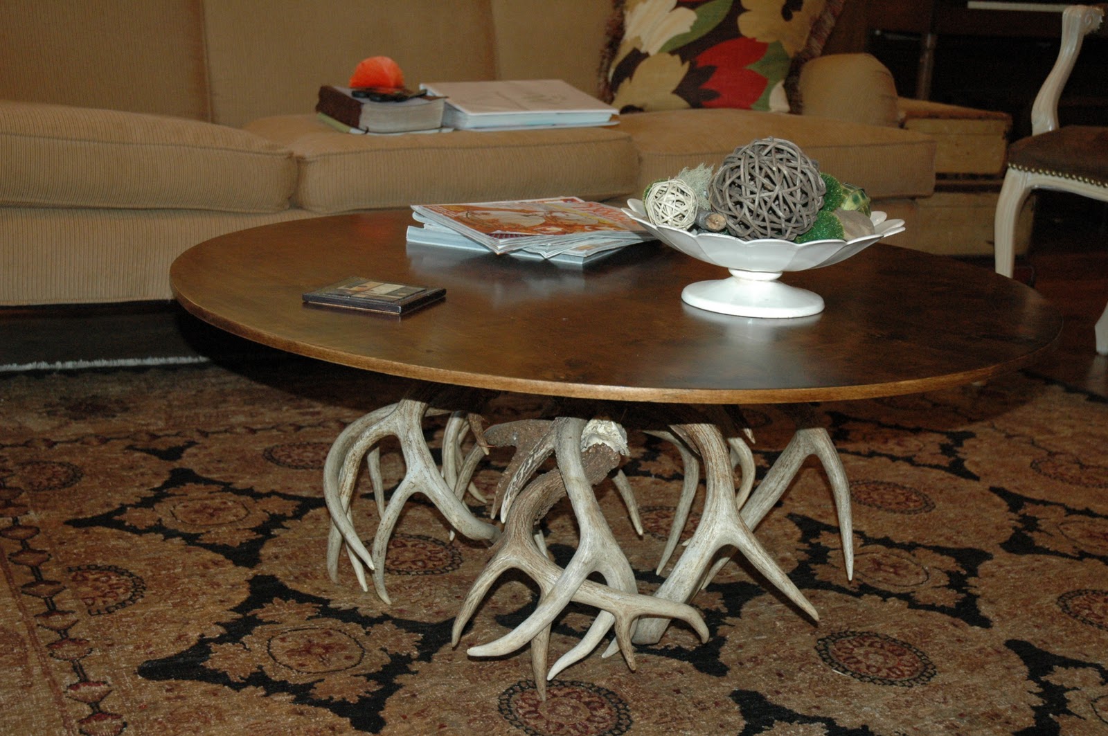 In My (Pink) Craft Room: Deer Antler Coffee Table