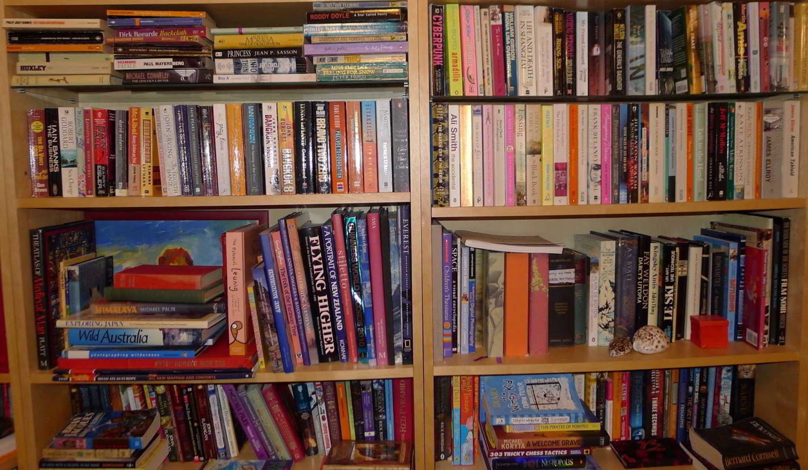 Reading For Australia: E-Books v. Real Books by Justin Garrick