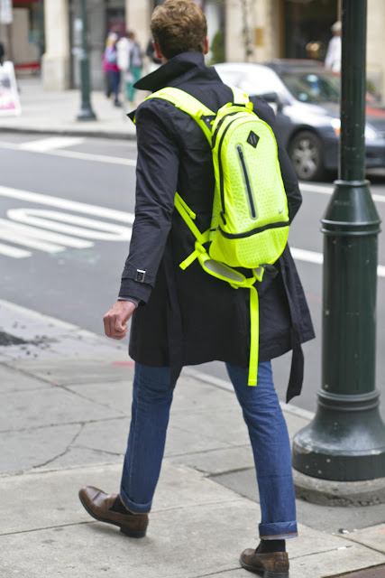 Street Gazing: Street Gazing... Backpack style.