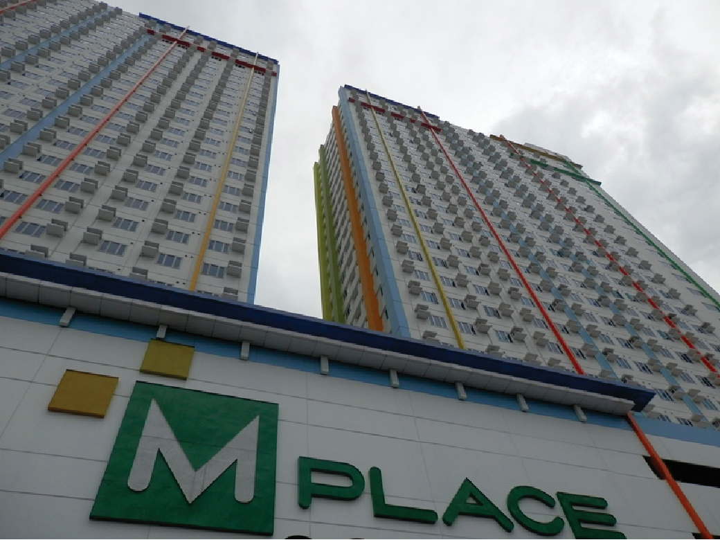 SM DEVELOPMENT CORPORATION CONDOMINIUM: M PLACE South Triangle