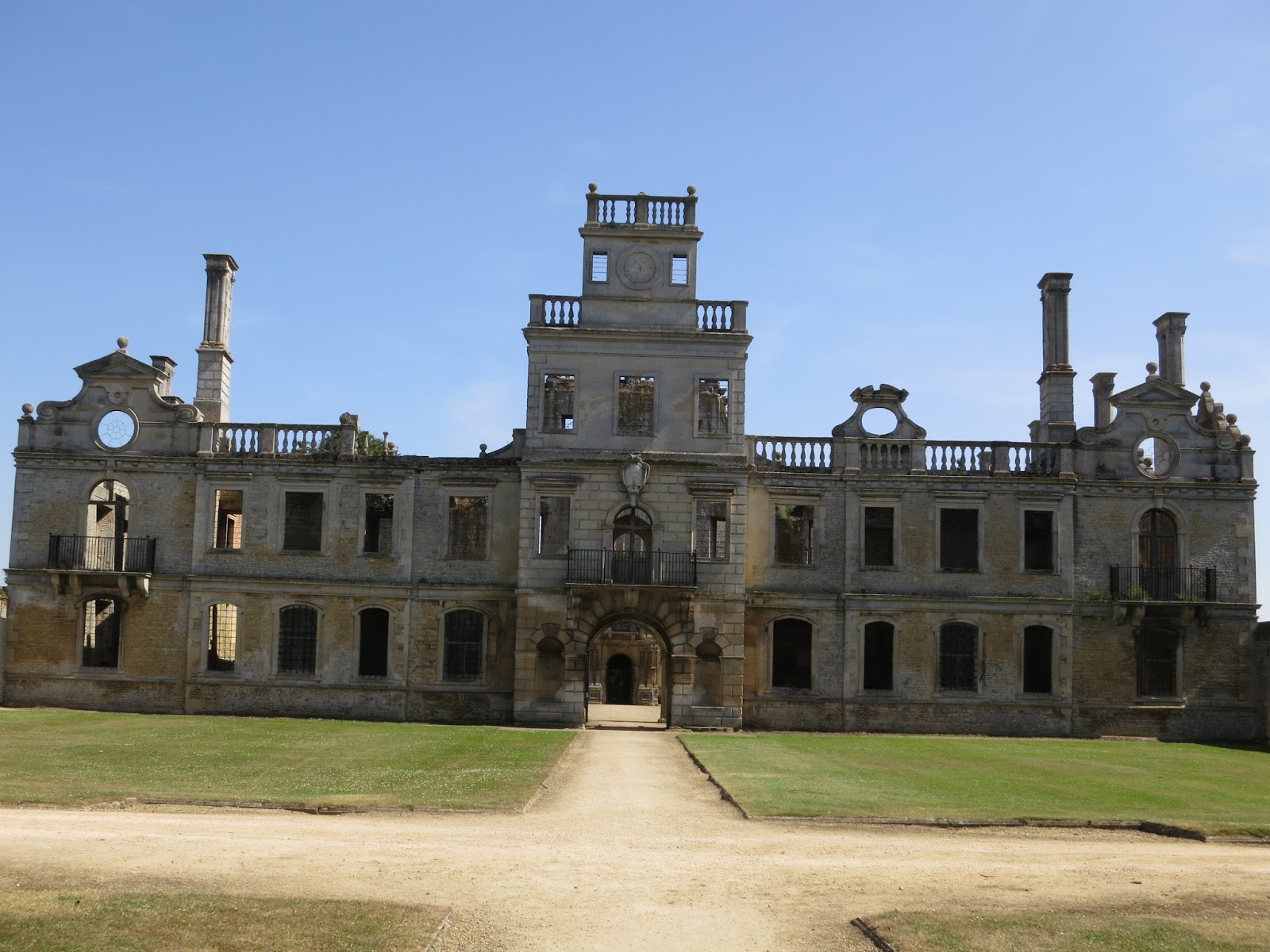 Fierce Romance: England - touring castles, manors and ruins