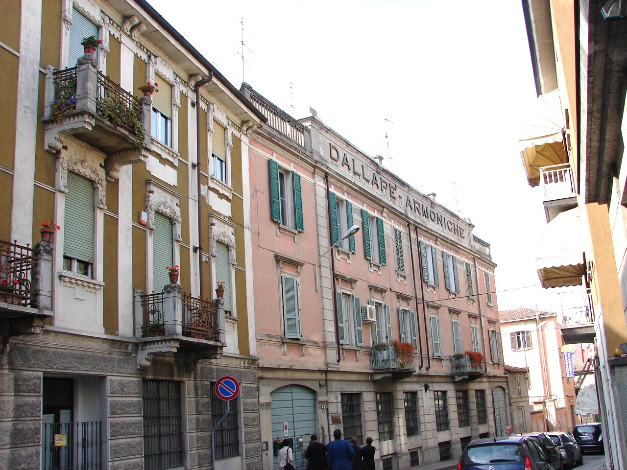 Roland Complete Guide: Dallape Model ~ L.A. Music Network