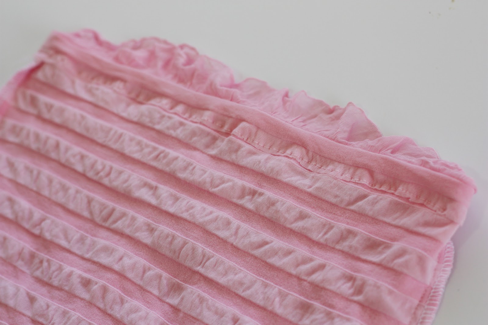 Newborn Ruffle Fabric Diaper Cover Tutorial and Free Pattern - Sew Much Ado