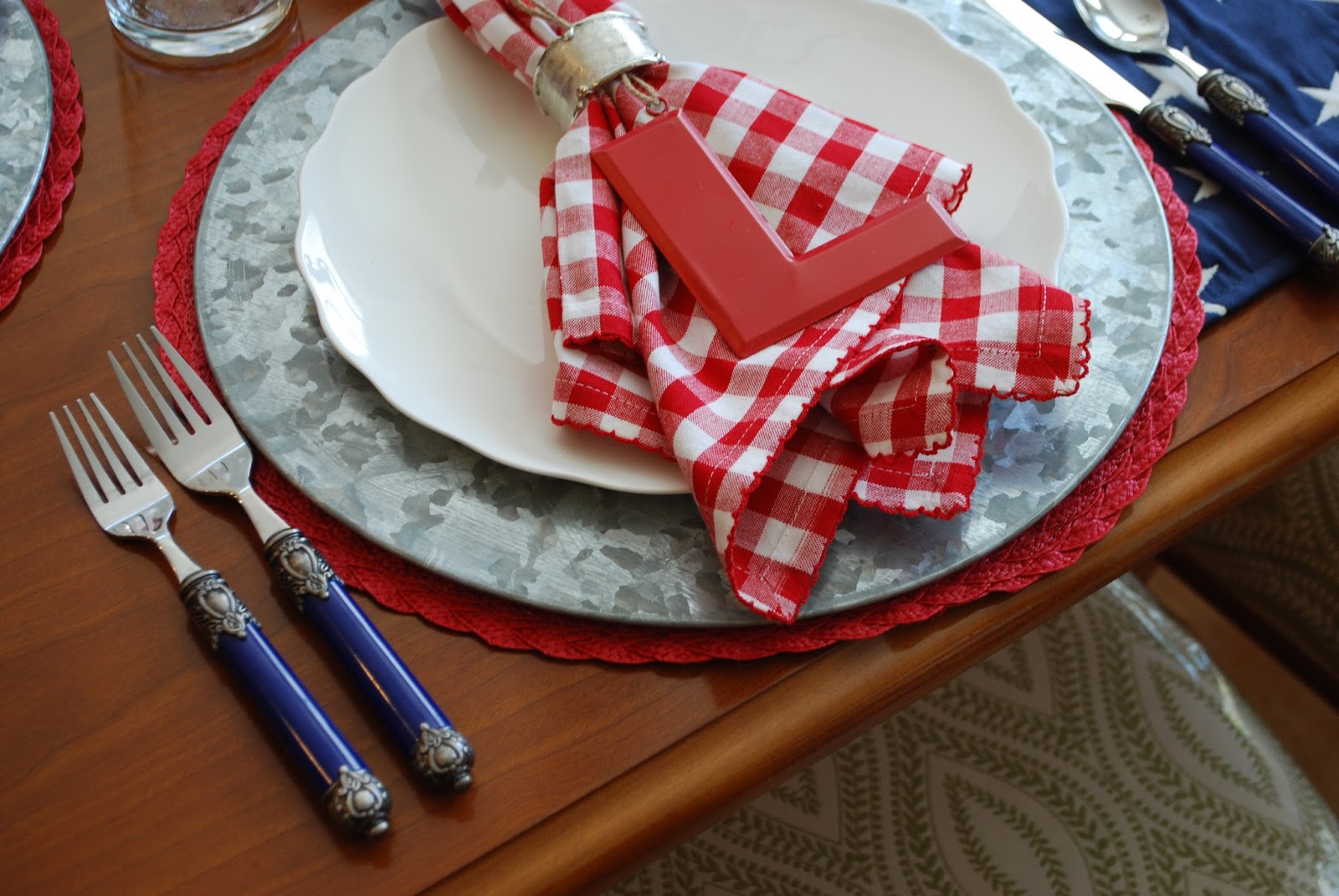 A Sunday Table: Red.White.Blue