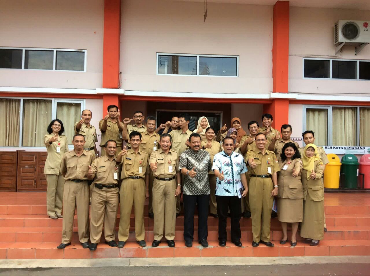 SMK Negeri 7 (STM Pembangunan) Semarang: Kunjungan Direktur Sekretariat ...