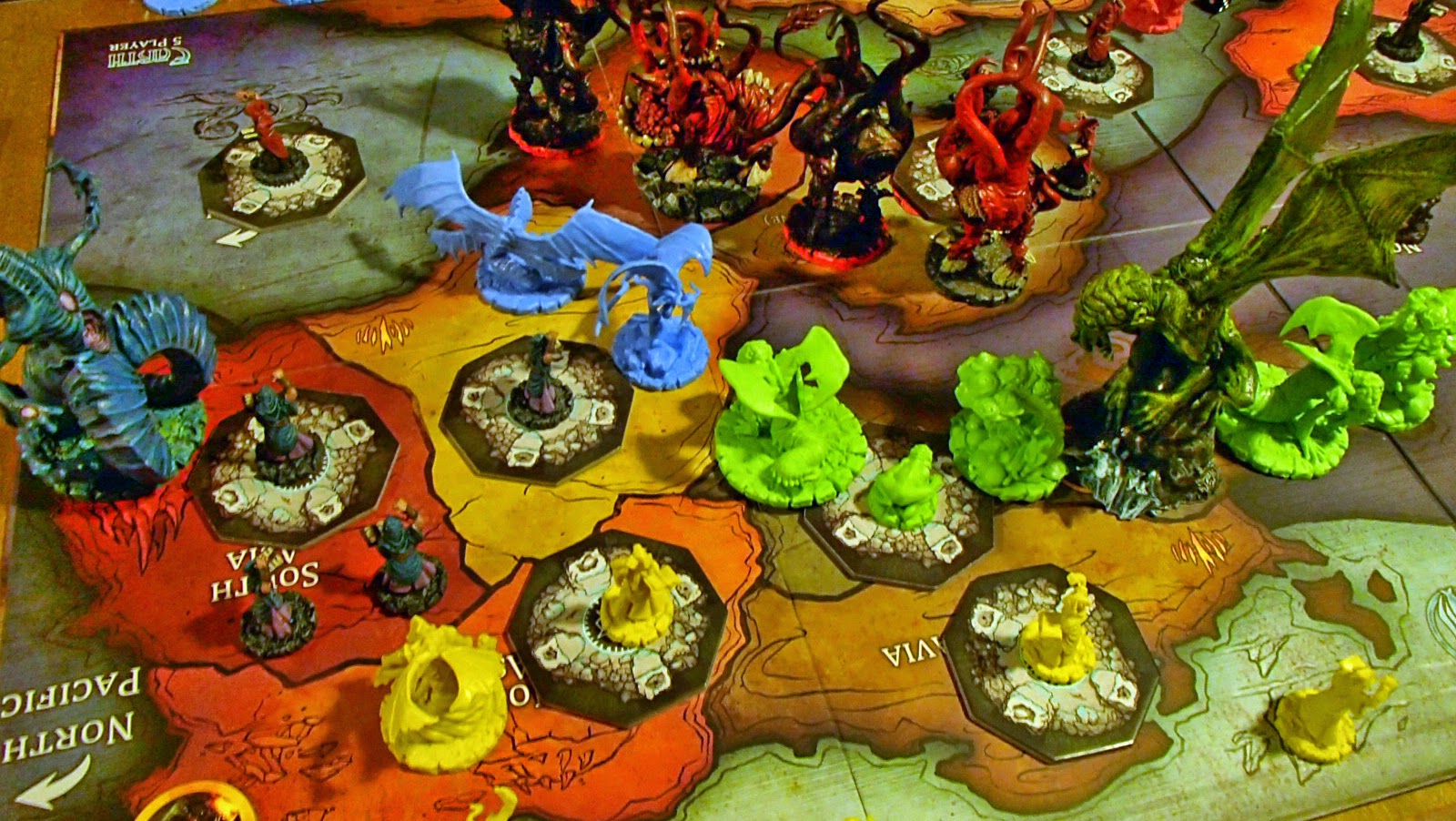 Cthulhu Wars Review - Points of Light