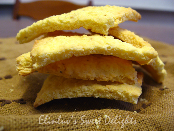 Elinluv's Tidbits Corner: Tebaloi- Sago Cookies #MFF - Sarawak