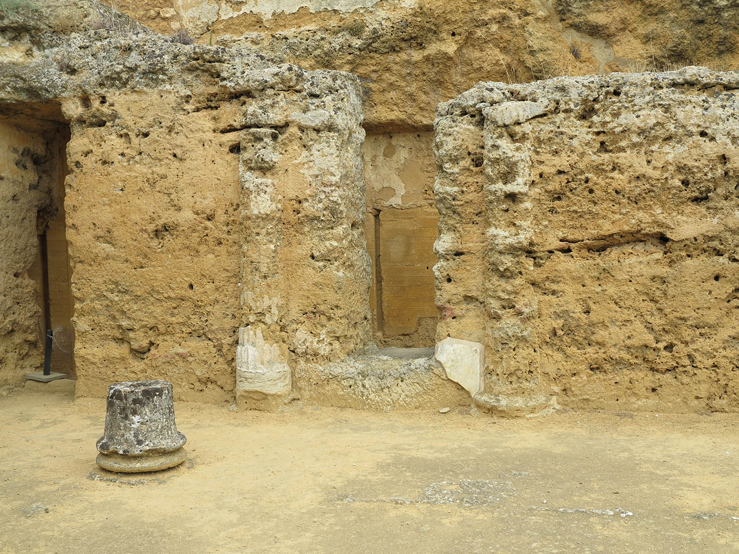 Francisco Javier Torres Goberna: Necrópolis romana de Carmona