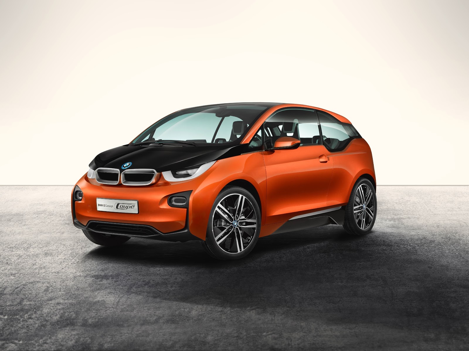 Auto Trends with JeffCars.com: BMW's First Electric Car Arrives Next Year