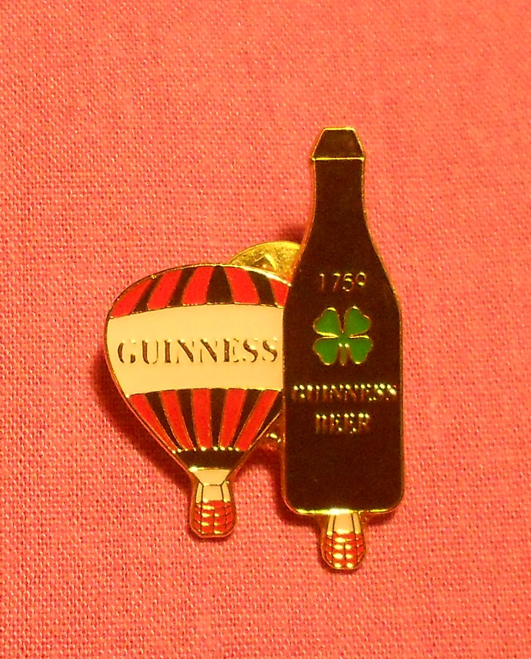 Guinness Collection: Labels, Carlton Ware, Wade, Gilroy, Doctors Books ...