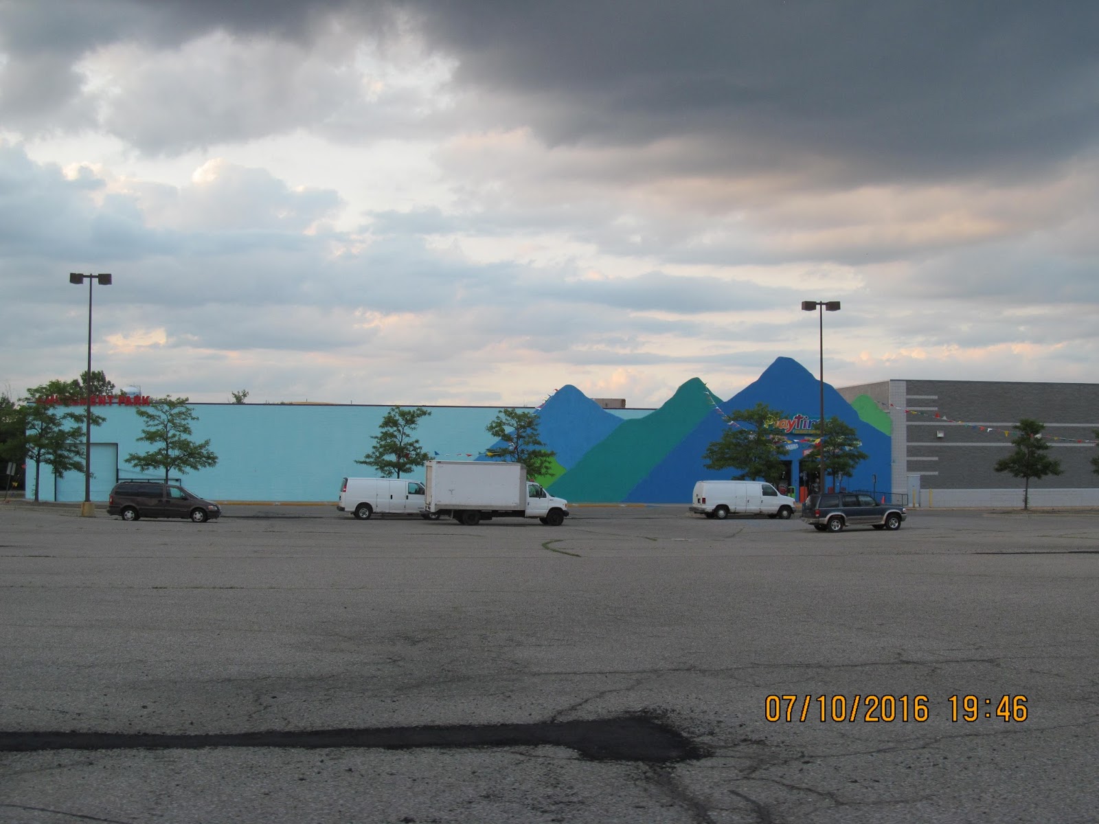 Trip to the Mall: Summit Place Mall- [Waterford Township (Pontiac ...