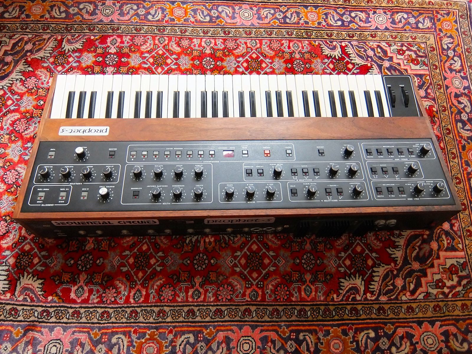 MATRIXSYNTH: Sequential Circuits Prophet 5 SN 3313 + Rare 1005 Poly ...