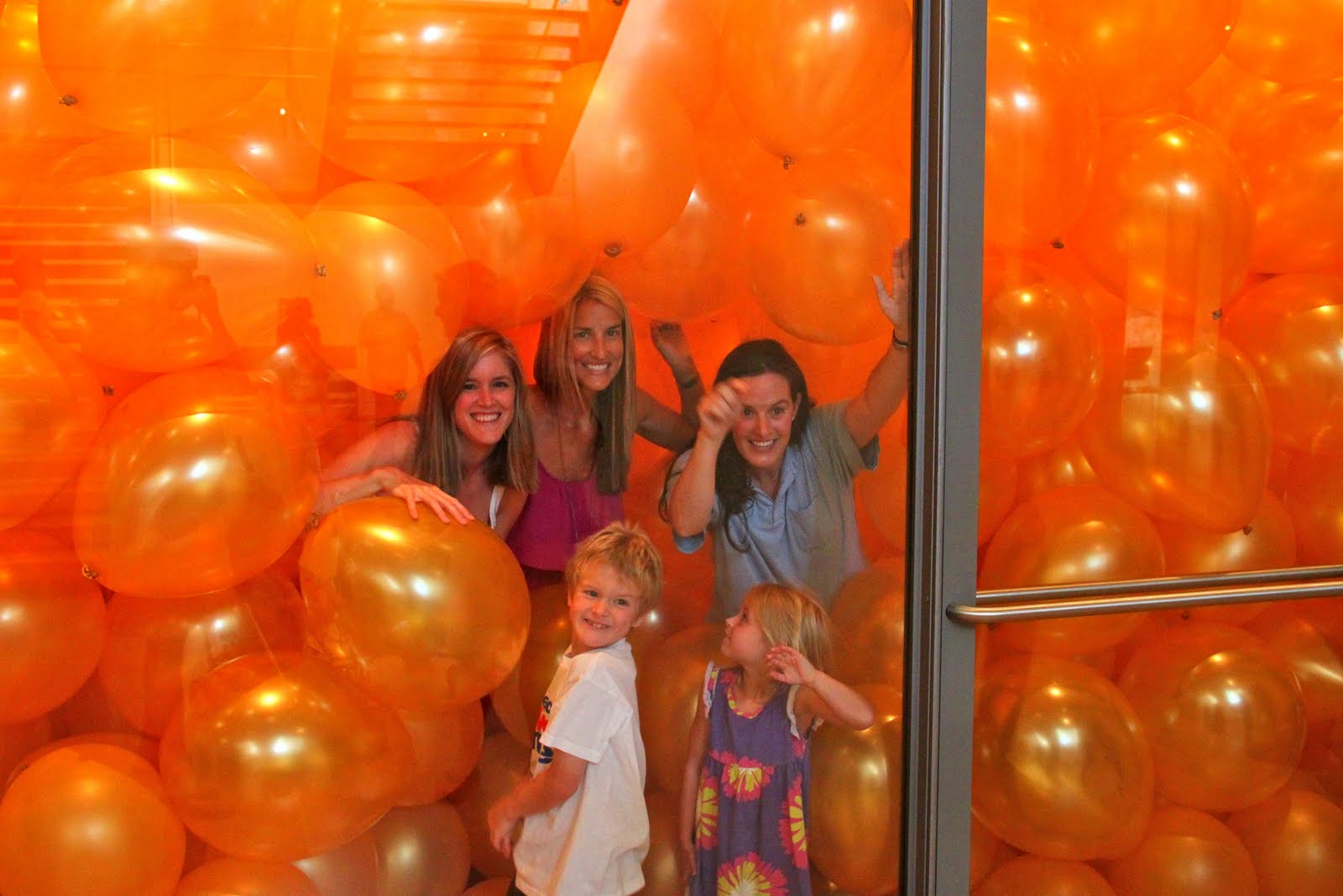 Daily Dimples: 9,000 Balloons