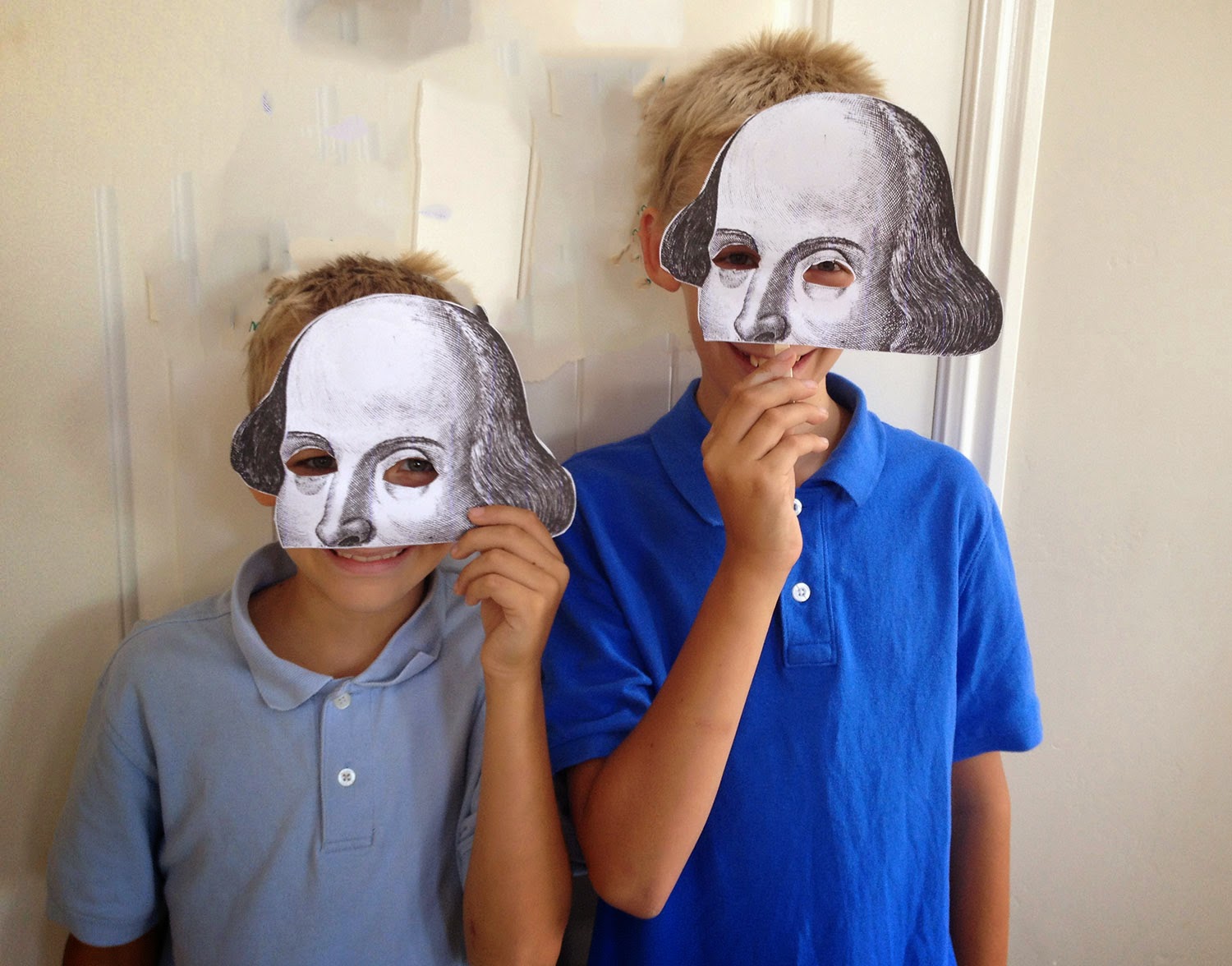 A school of fish: Renaissance Ruffs and Shakespeare Masks