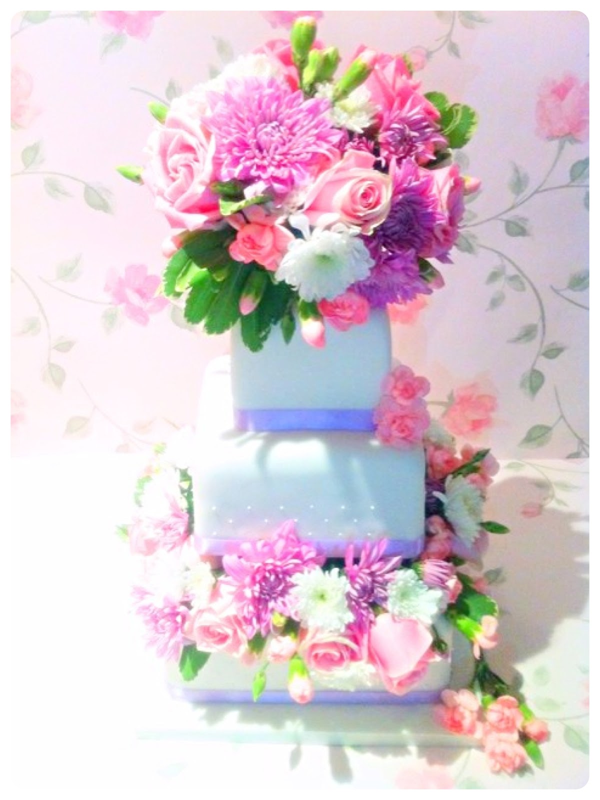 Open Stacked Cake with Fresh Flowers | Chérie Kelly