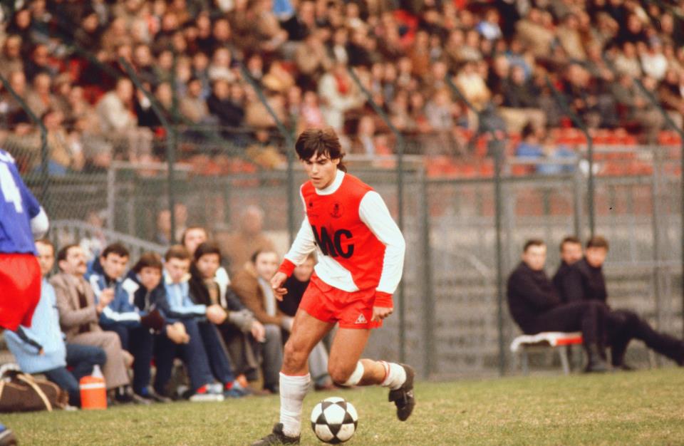 ANOTANDO FÚTBOL *: MONACO * PARTE 5