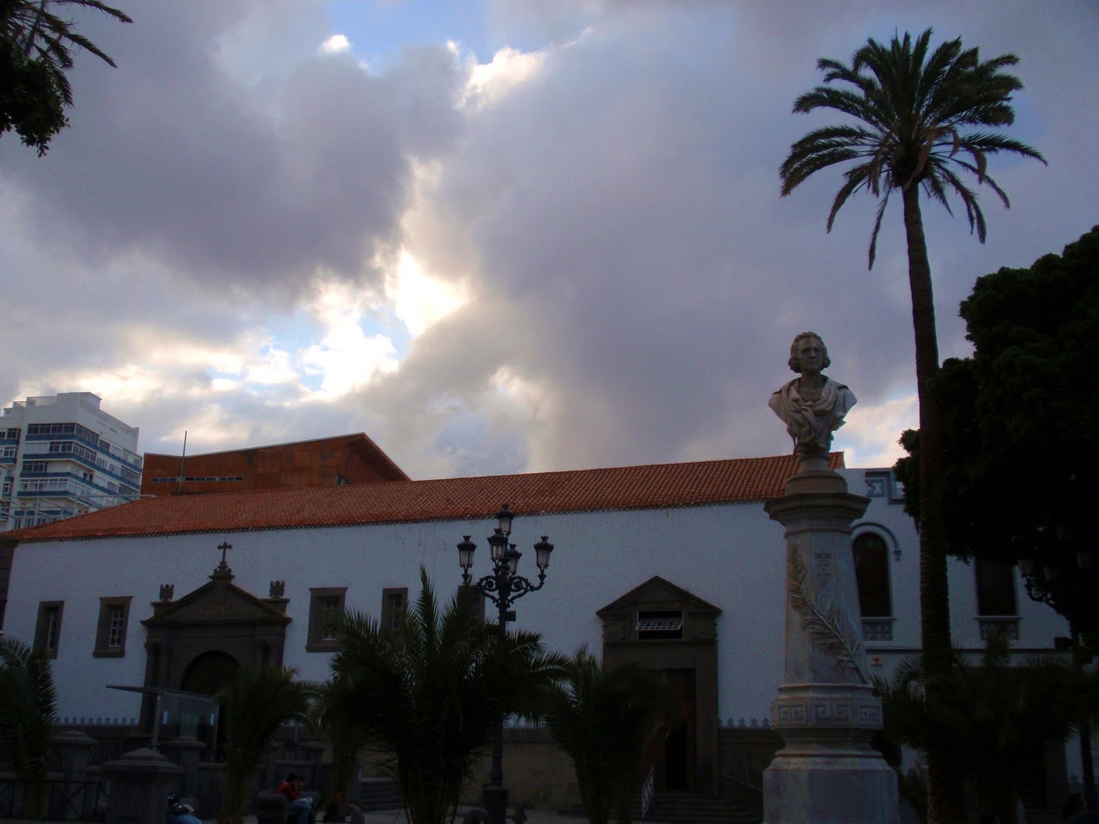 Esculturas Gran Canaria: Monumento a Colón en la Plaza de San Francisco ...