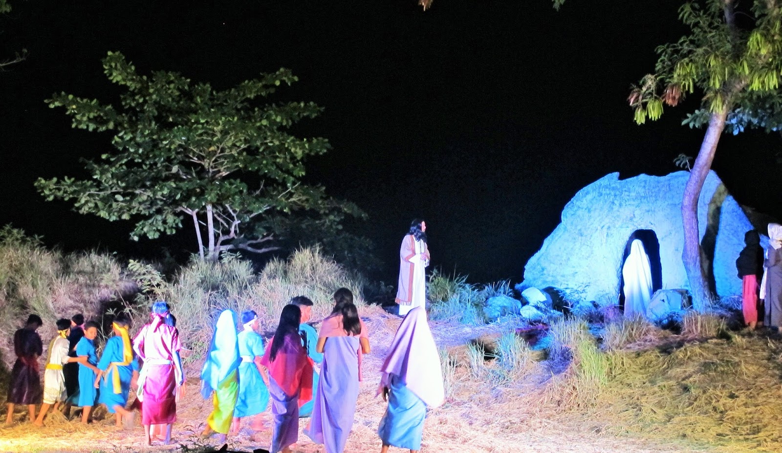 Gridcrosser: Customs, Costumes and Colors: The Moryonan of Marinduque ...