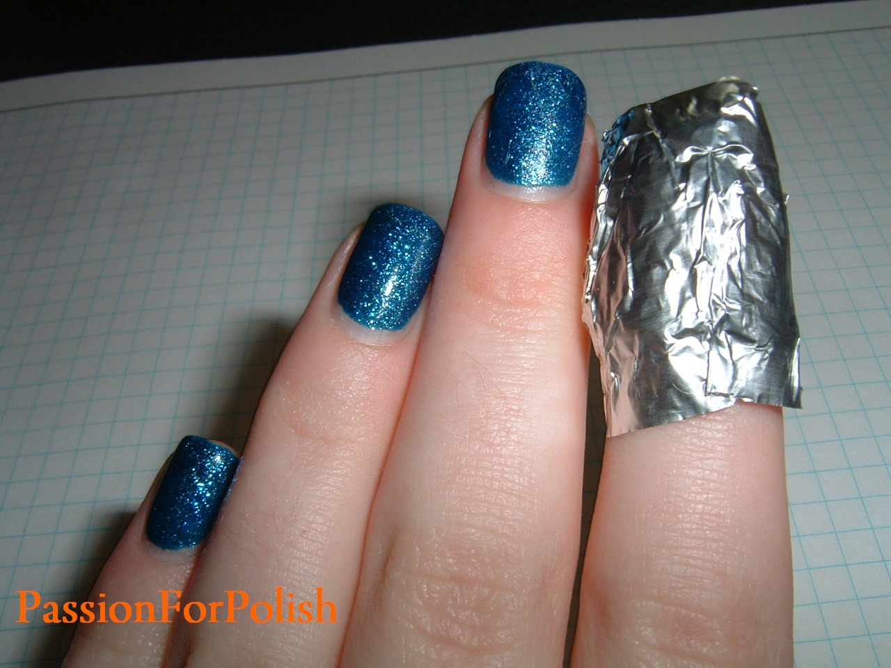 PassionForPolish How To The Foil Method passionforpolish-how-to-the-foil-method