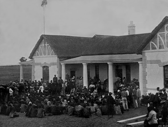 Our Rhodesian Heritage: Old Rhodesian Photographs