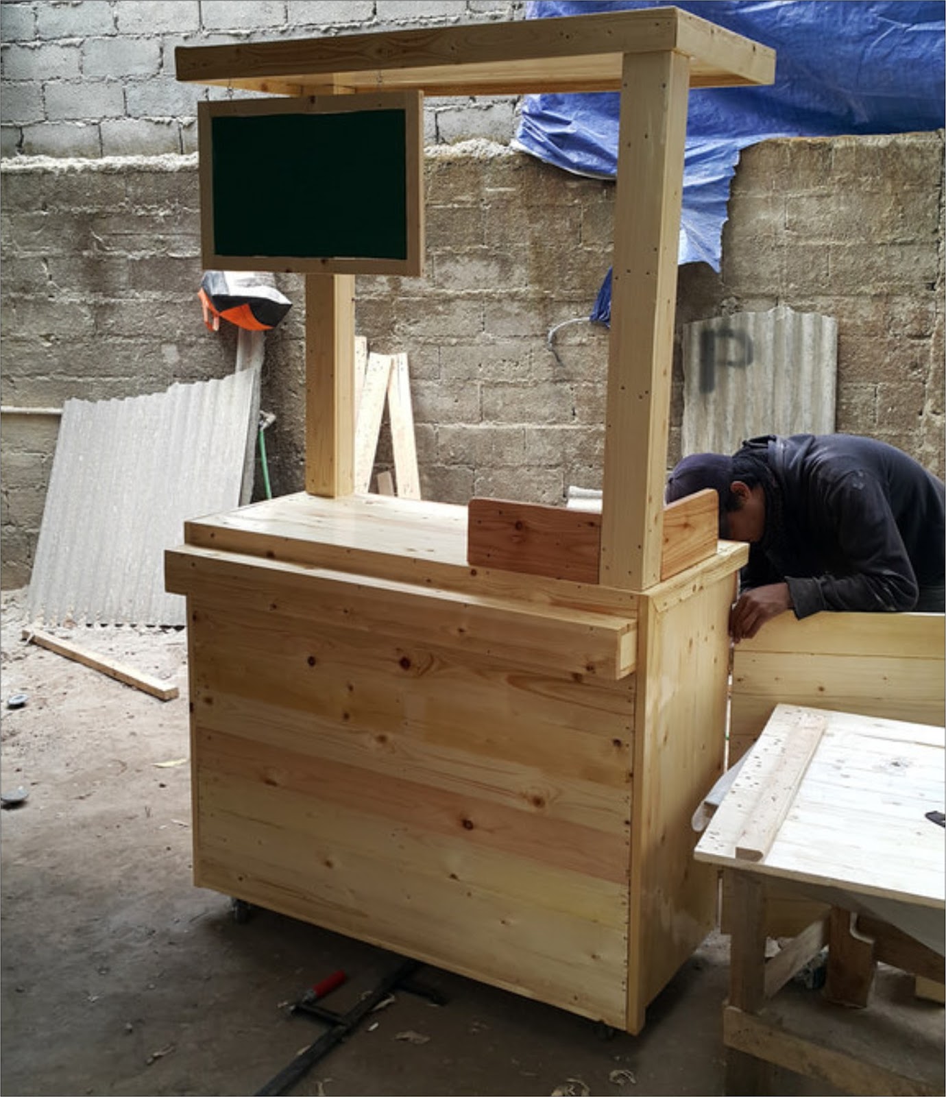 TERIMA PESANAN BOOTH KAYU - KayuSouvenir Production