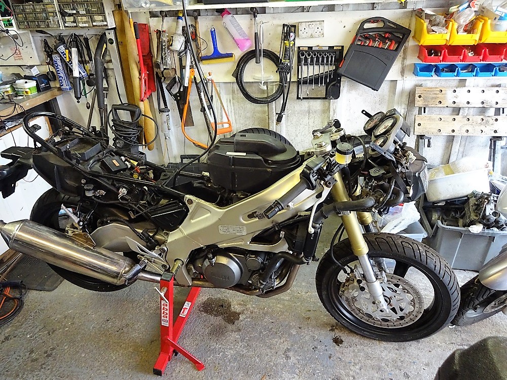 You can't tour on a single!: Yamaha SZR660 update