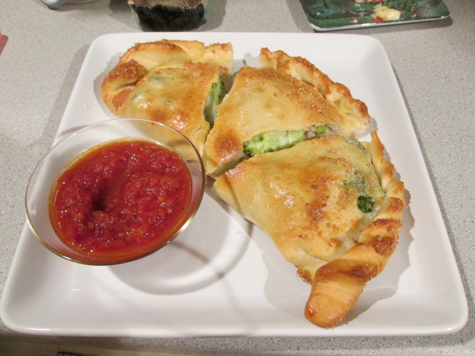 Gremlin Food Mom: Calzones! Now That's Amore!!