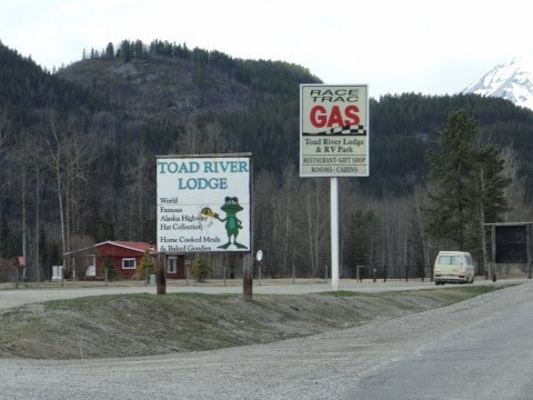 Walkabout With Wheels Blog: Toad River Lodge at Alaska Highway Milepost ...