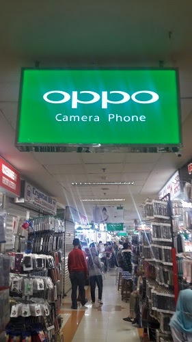 Advertising Indonesia: Profil Mall PGC Cililitan Jakarta Timur